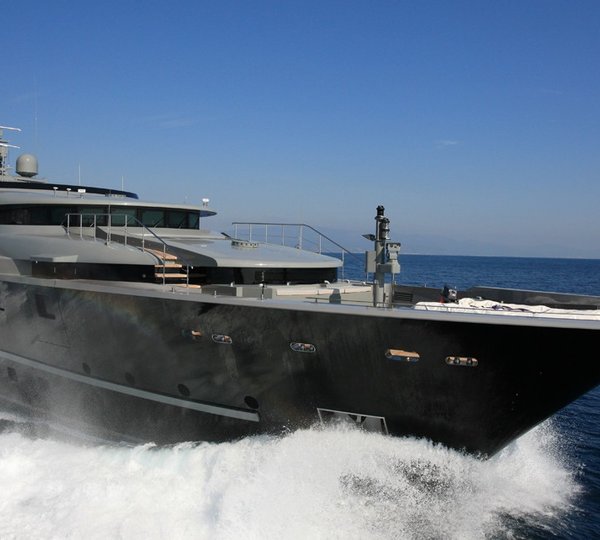 Yacht SEA FORCE ONE, Admiral | CHARTERWORLD Luxury Superyacht Charters